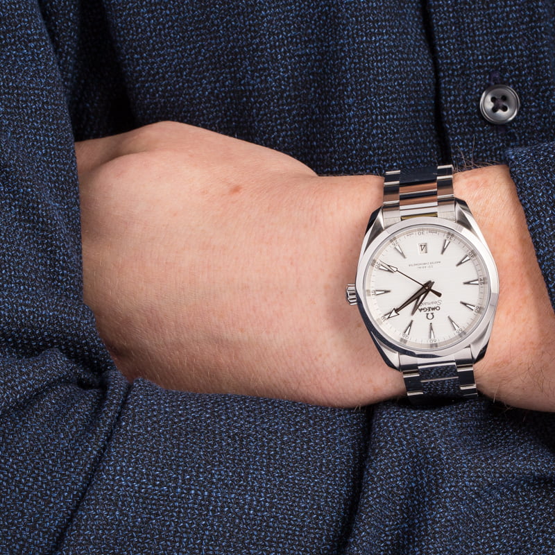 Buy Used Omega Seamaster 220.10.38.20.02.001 | Bob's Watches - Sku: 138629