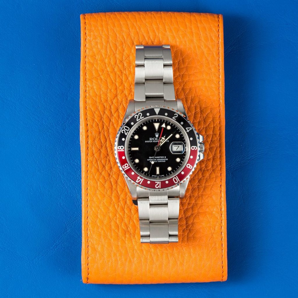 Curvy as Sophia Loren: GMT 16760 - Bob's Watches