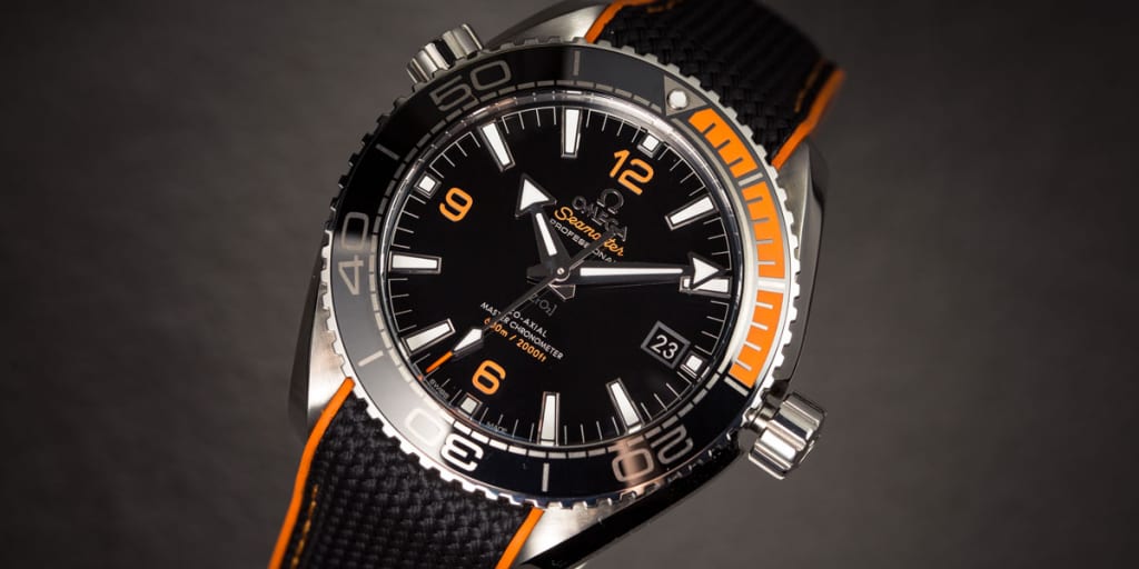 How Does a Dive Watch Bezel Work?