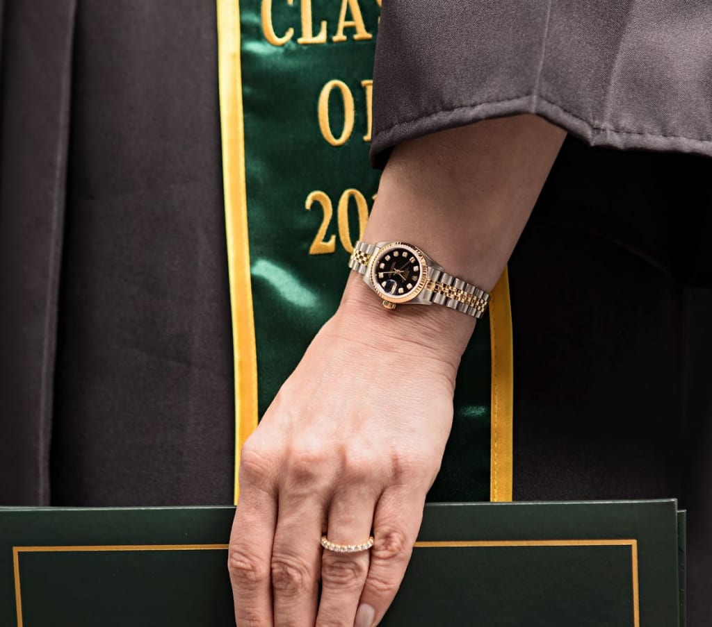 Graduation Watch: Best Timepieces for Celebrating Success