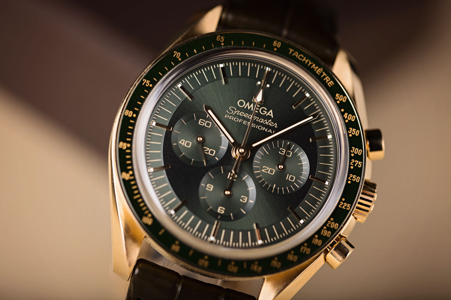 Omega Seamaster vs Speedmaster: A Comprehensive Comparison ...